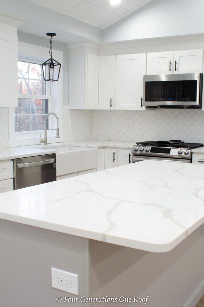 Calacatta quartz countertops | Four Generations One Roof