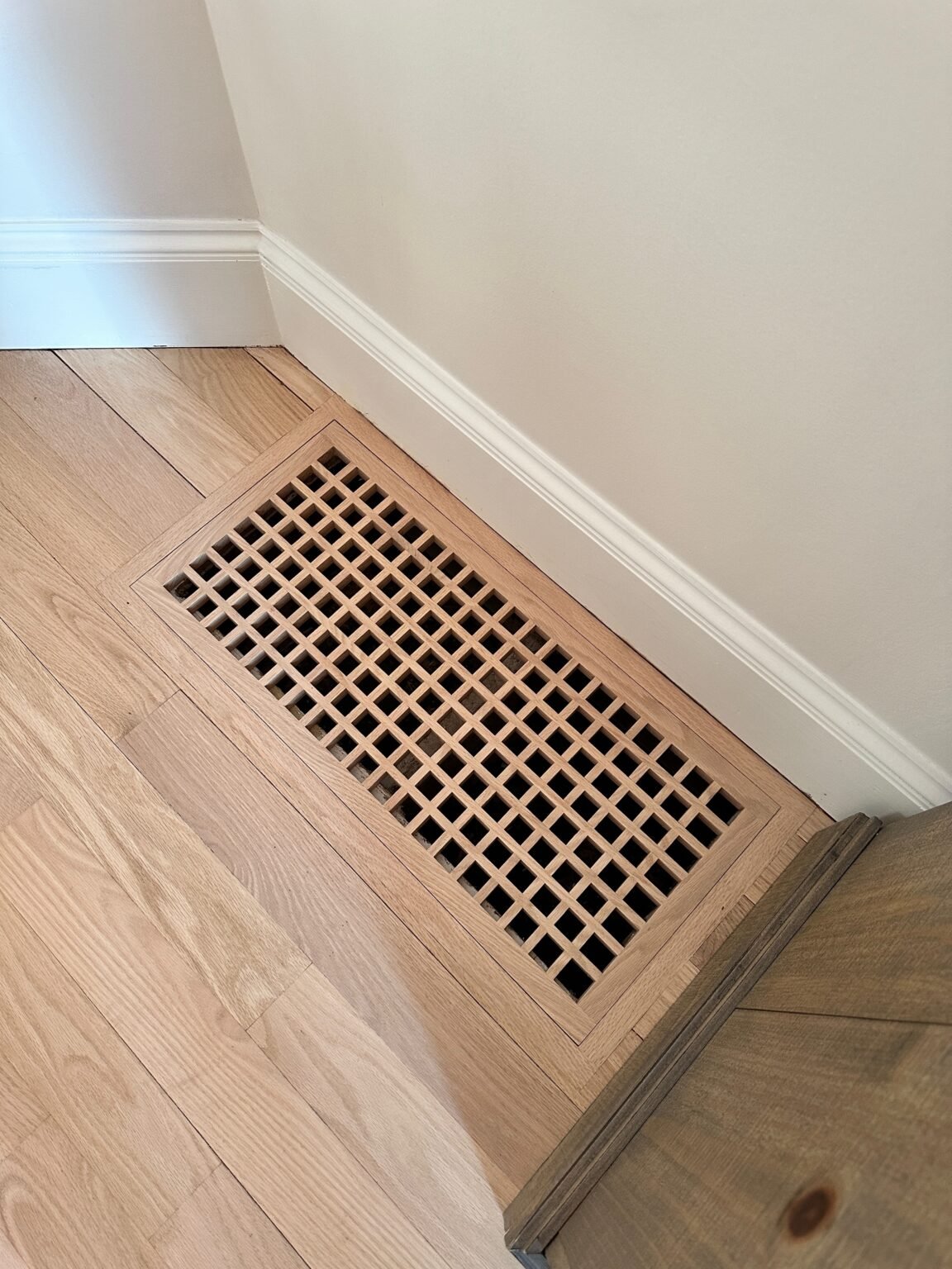 The Benefits of Custom Wood Floor Vents
